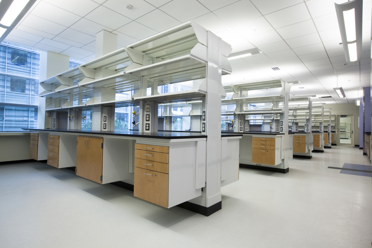 Hamilton Laboratory Solutions International